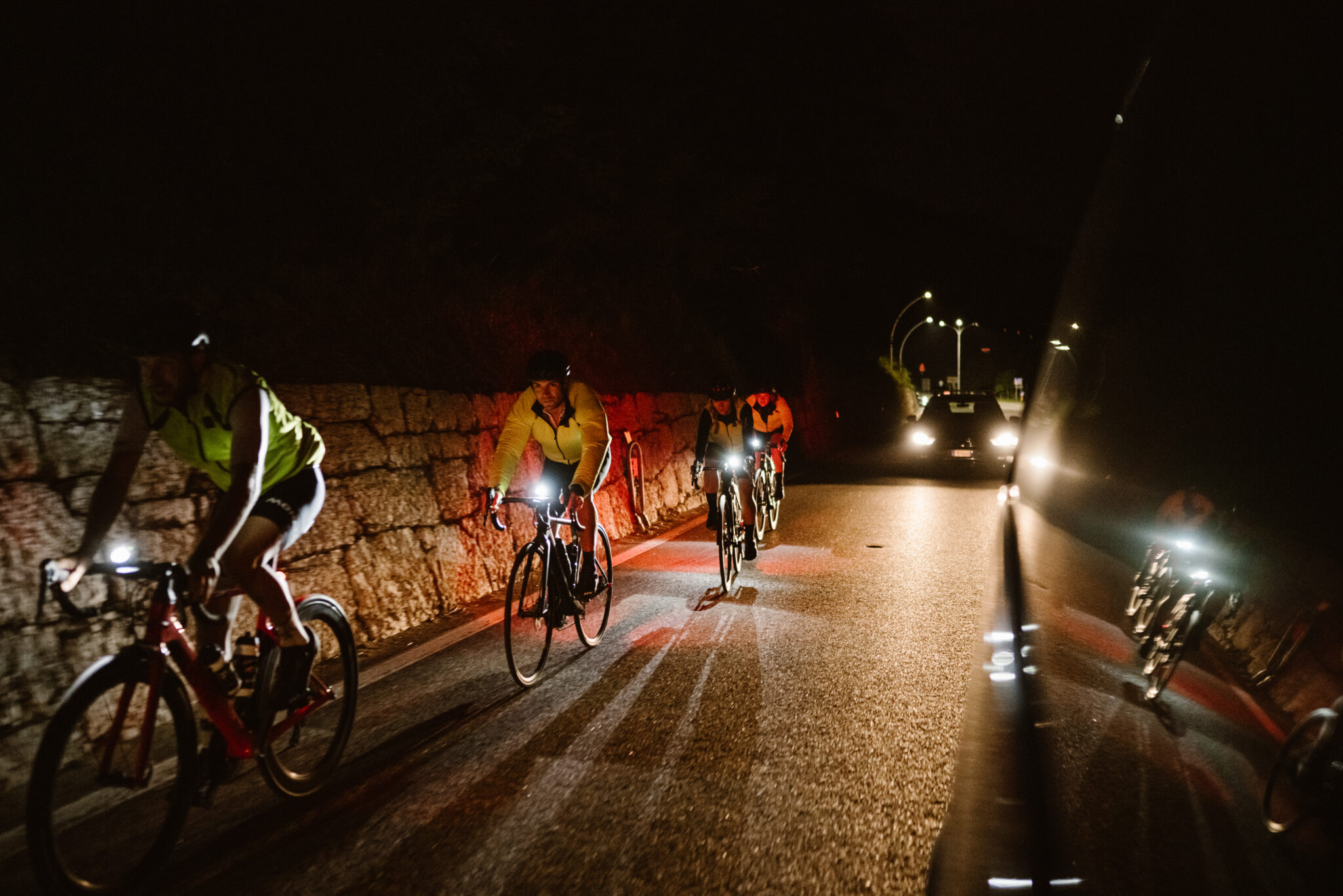 5 reasons to try night cycling - Alpecin Cycling