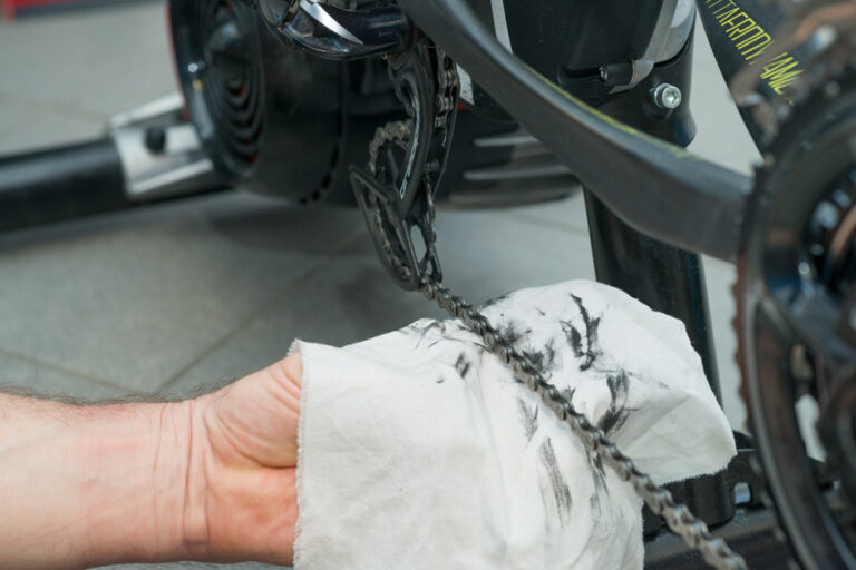 Workshop: how to wax a bike chain - Alpecin Cycling