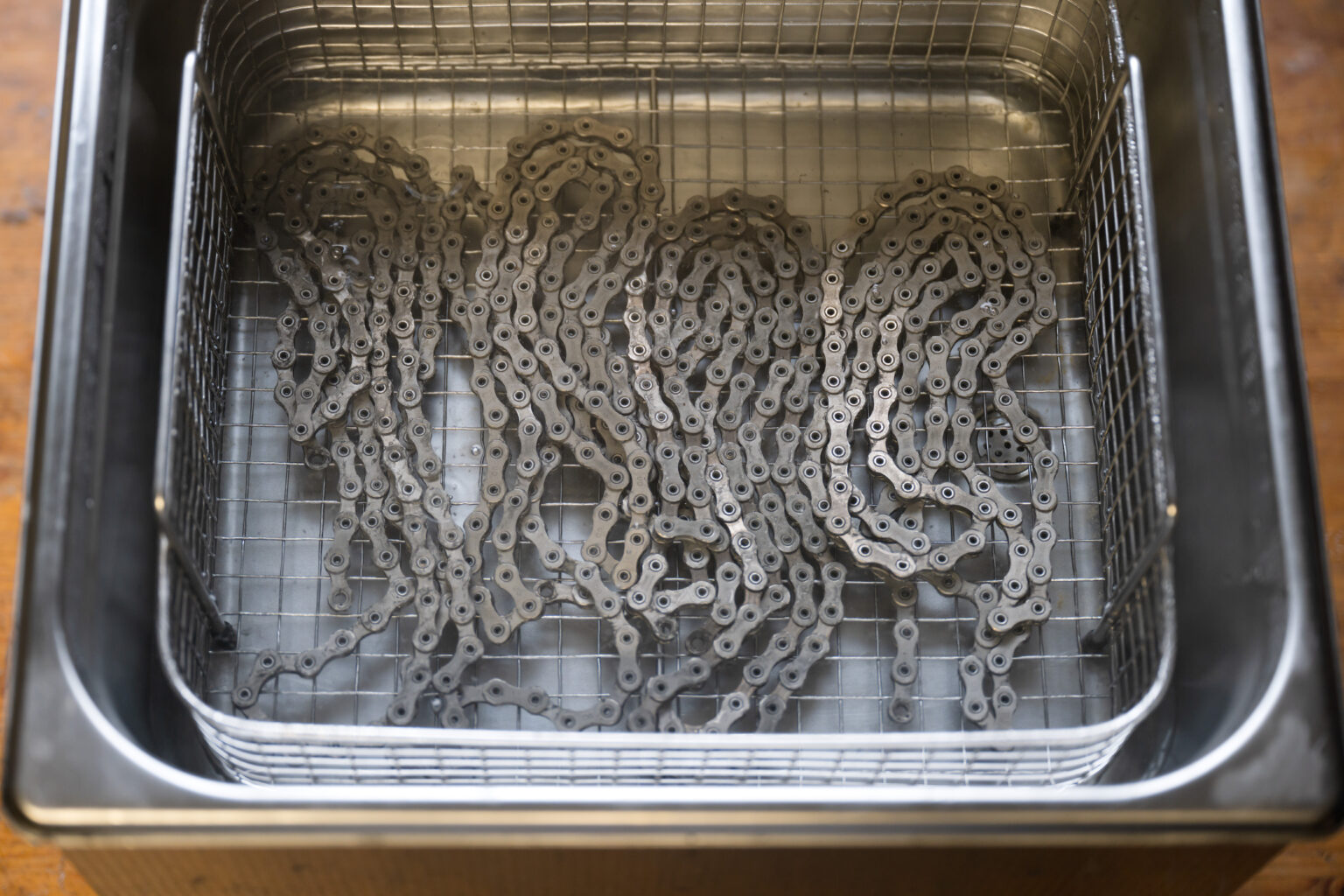 Workshop: how to wax a bike chain - Alpecin Cycling