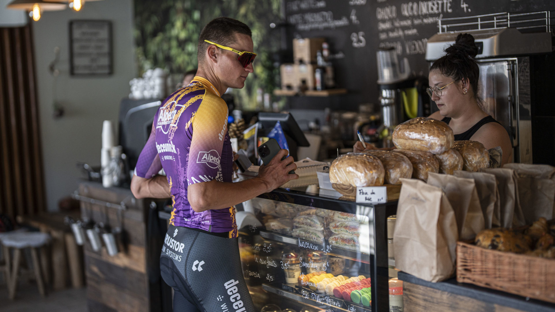 Tour de France breakfast of champions - Alpecin Cycling