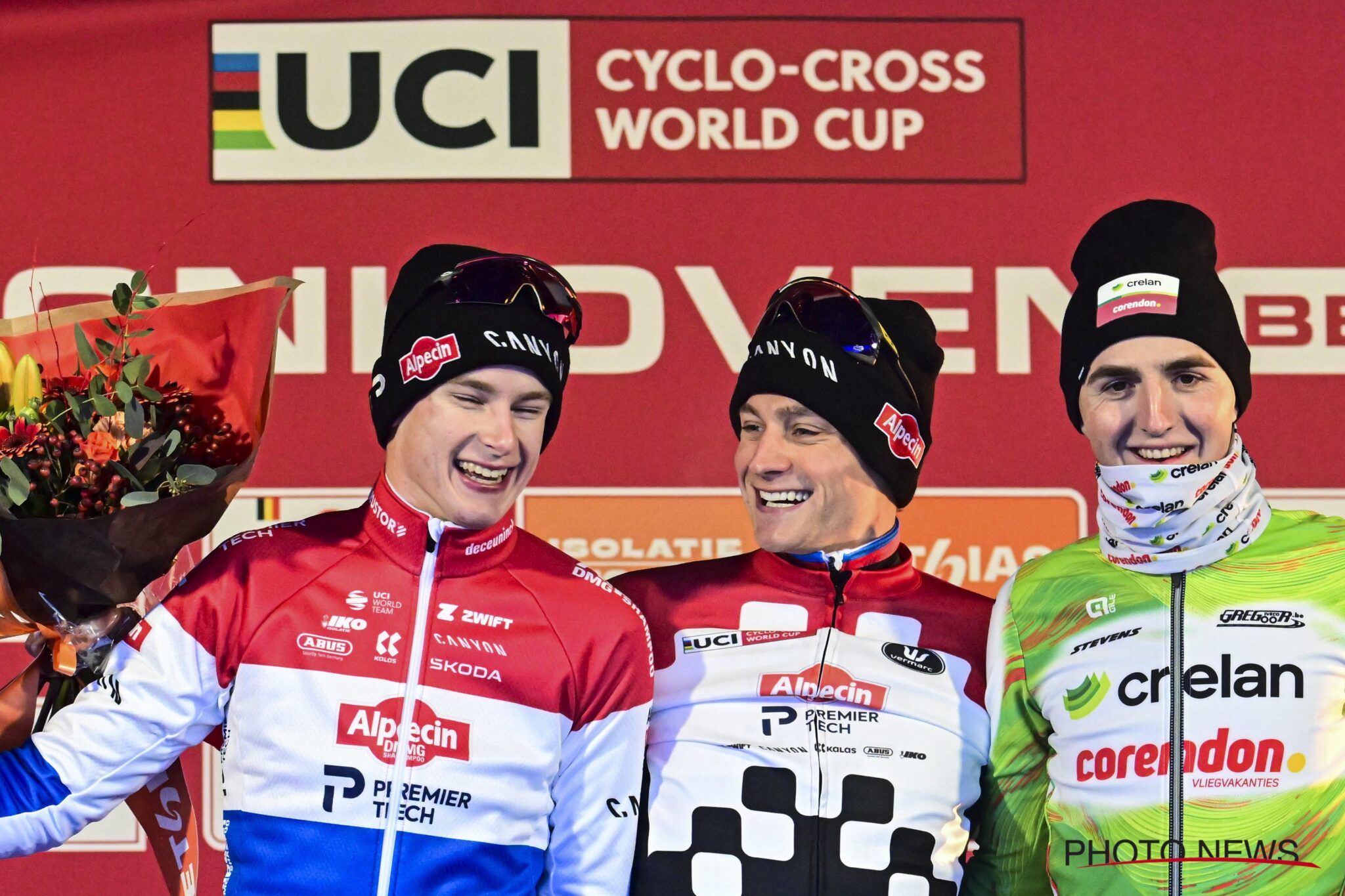 Mathieu van der Poel gewinnt Cyclocross-Weltcup Zonhoven 2026